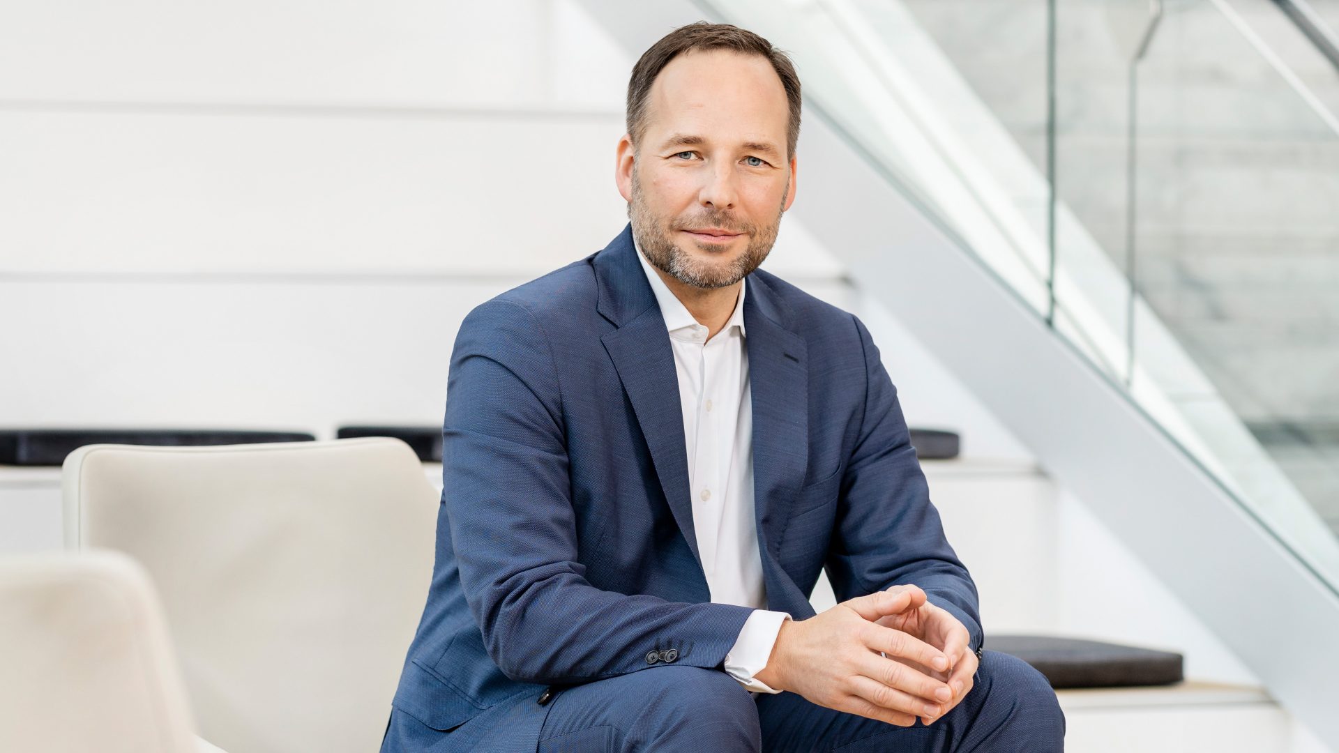 „Die Bank ist heute vielfältiger als vor 20 Jahren“ – DZ BANK Arbeitsdirektor Johannes Koch im ...